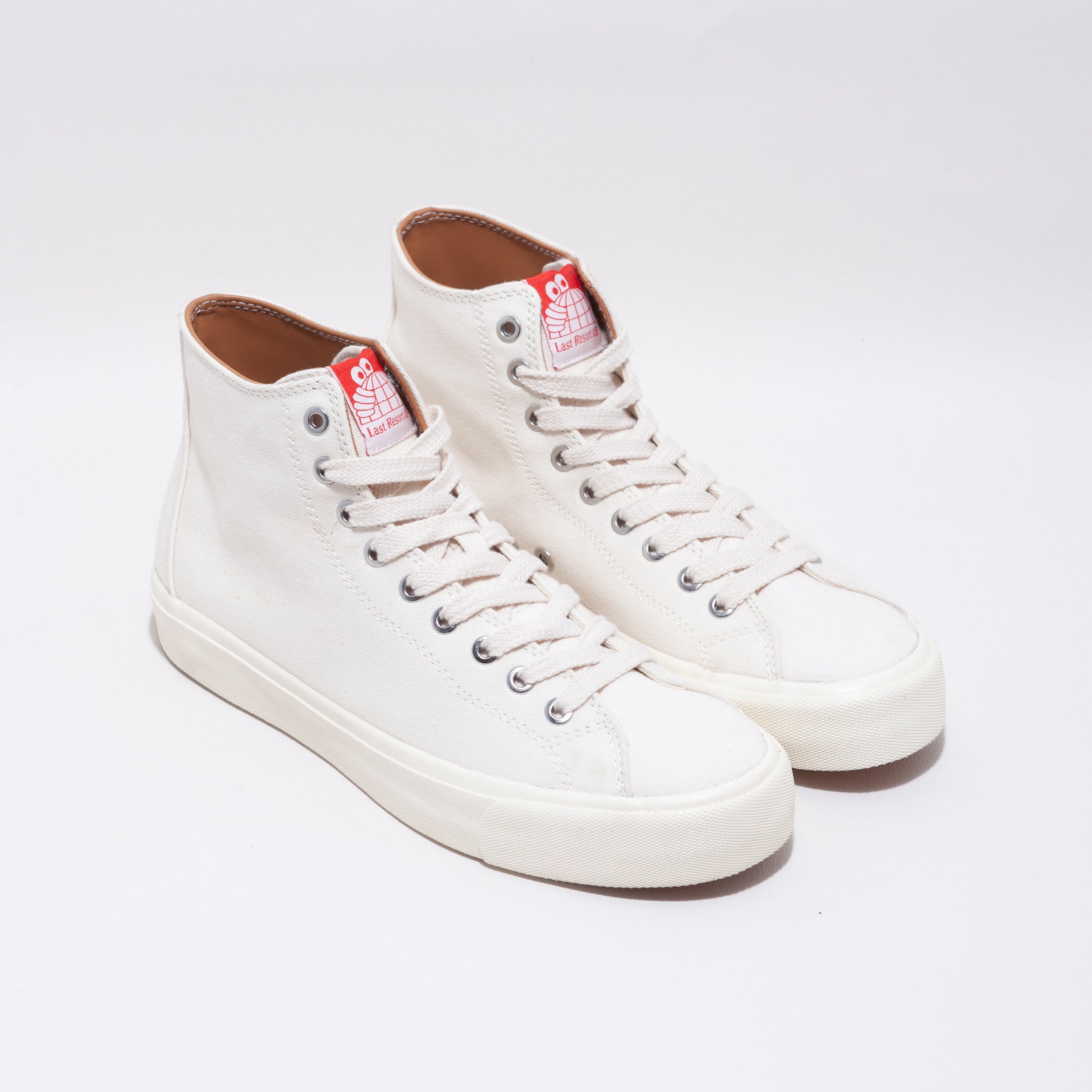 last resort ab VM003 canvas hi (white / white) – Mohxa Clothing